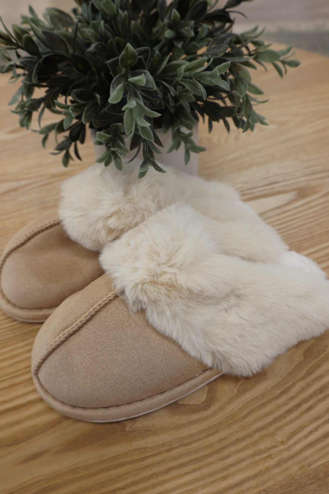 Fluff Slippers-(FINAL SALE) – Bella Ragazza Boutique